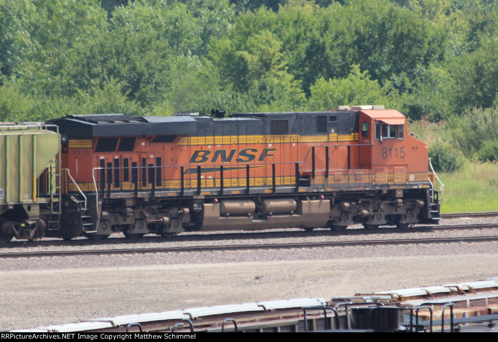 BNSF 8115